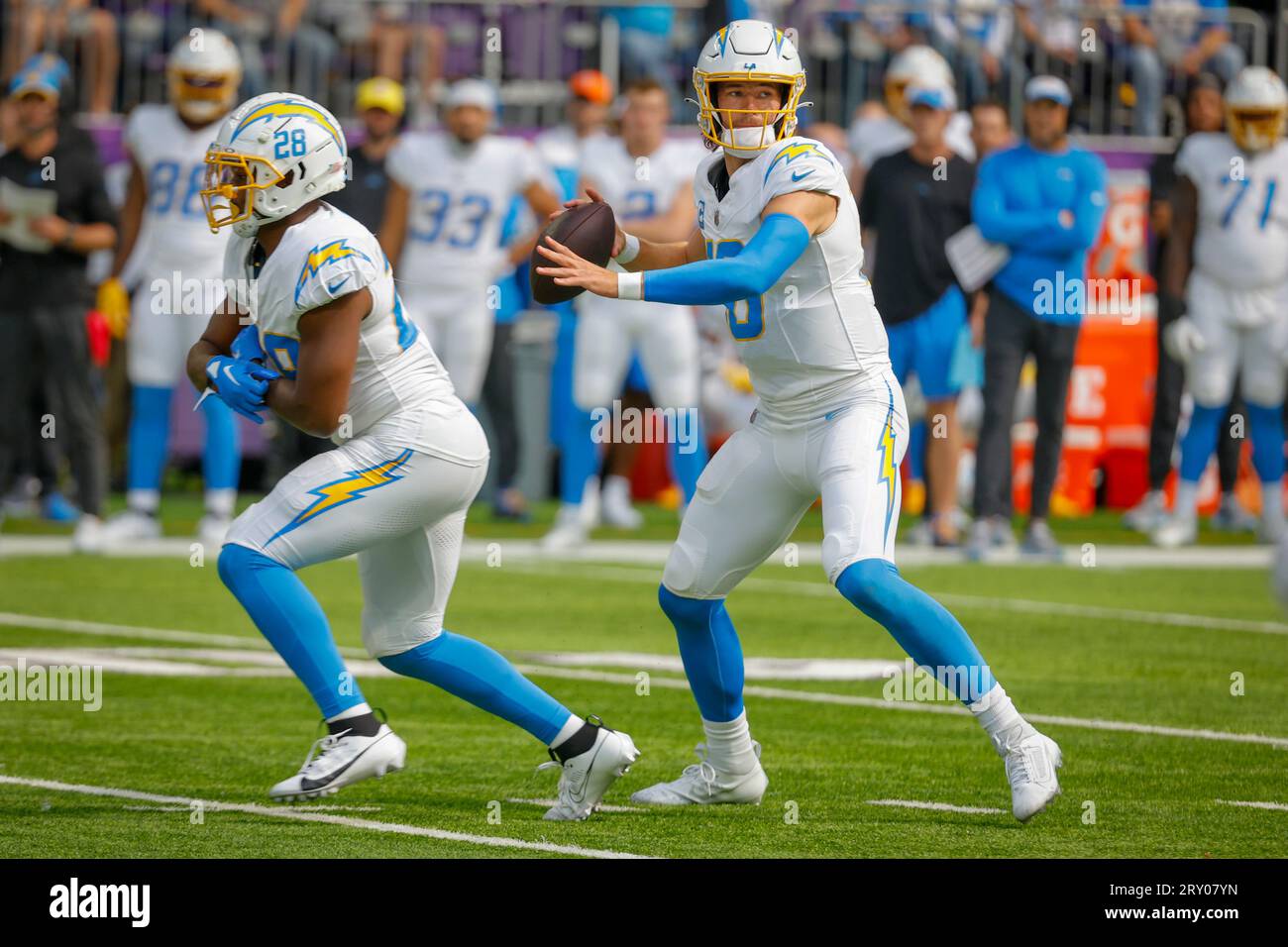 Los Angeles Chargers quarterback Justin Herbert (10) throws a pass ...