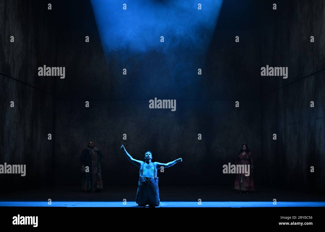 PRODUCTION - 27 September 2023, Thuringia, Erfurt: Brett Sprague (m) as ...