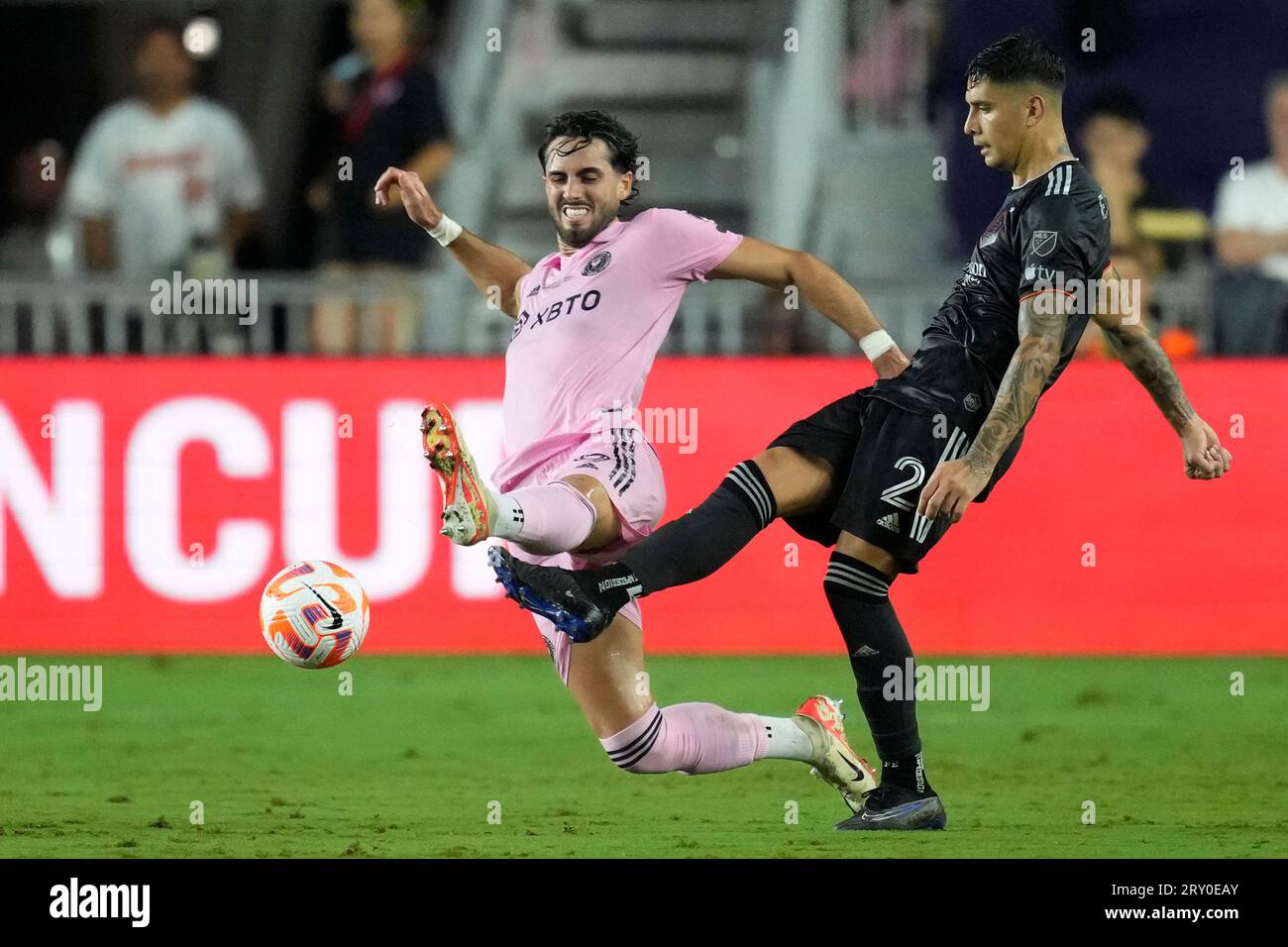 Inter Miami forward Leonardo Campana (9) vies with Houston Dynamo ...