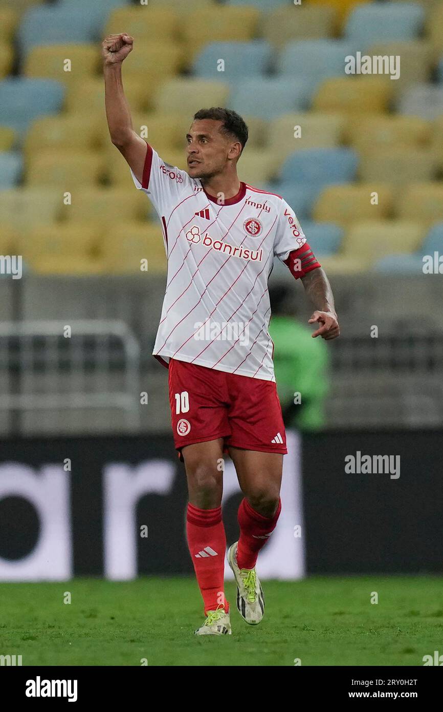 Alan Patrick of Brazil's Internacional celebrates after scoring his ...