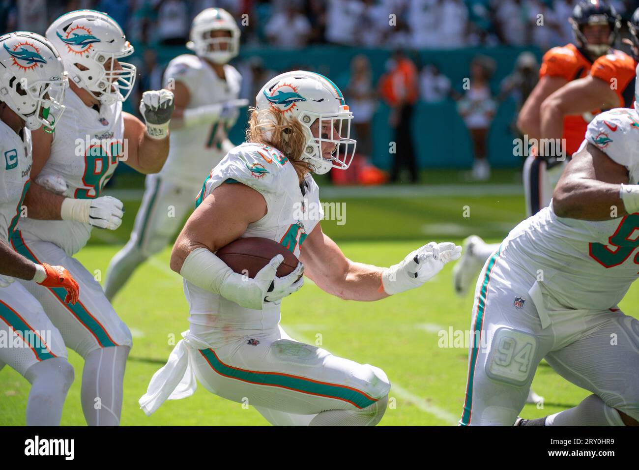 Miami Dolphins linebacker Andrew Van Ginkel (43) runs with the ball ...