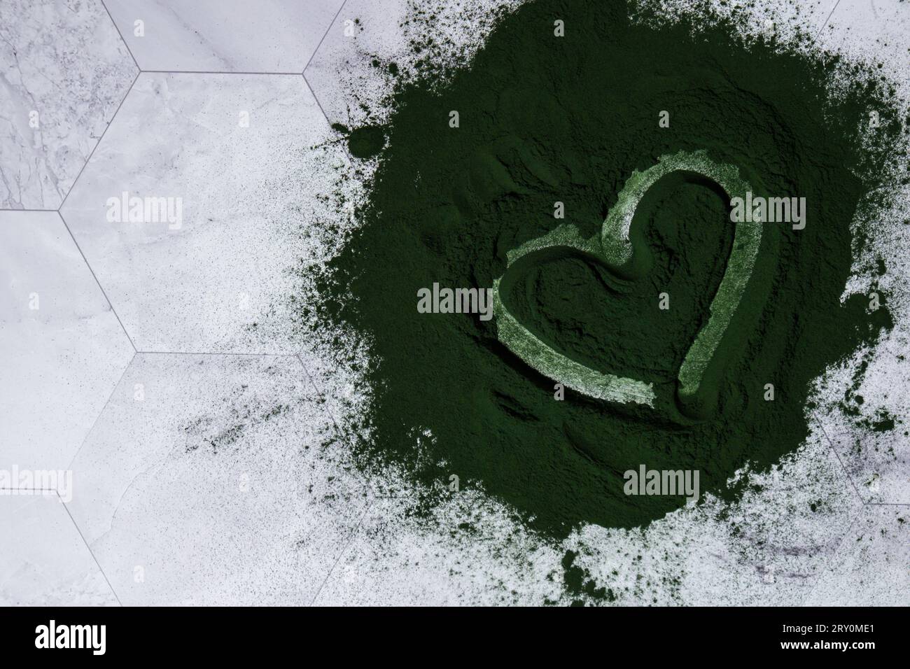 Heart on Blue-green algae Chlorella and spirulina powder. Super powder ...