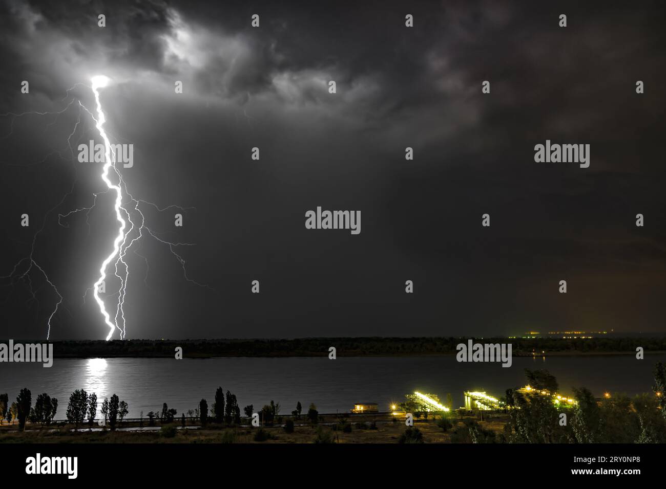 Rain with lightning hi-res stock photography and images - Alamy