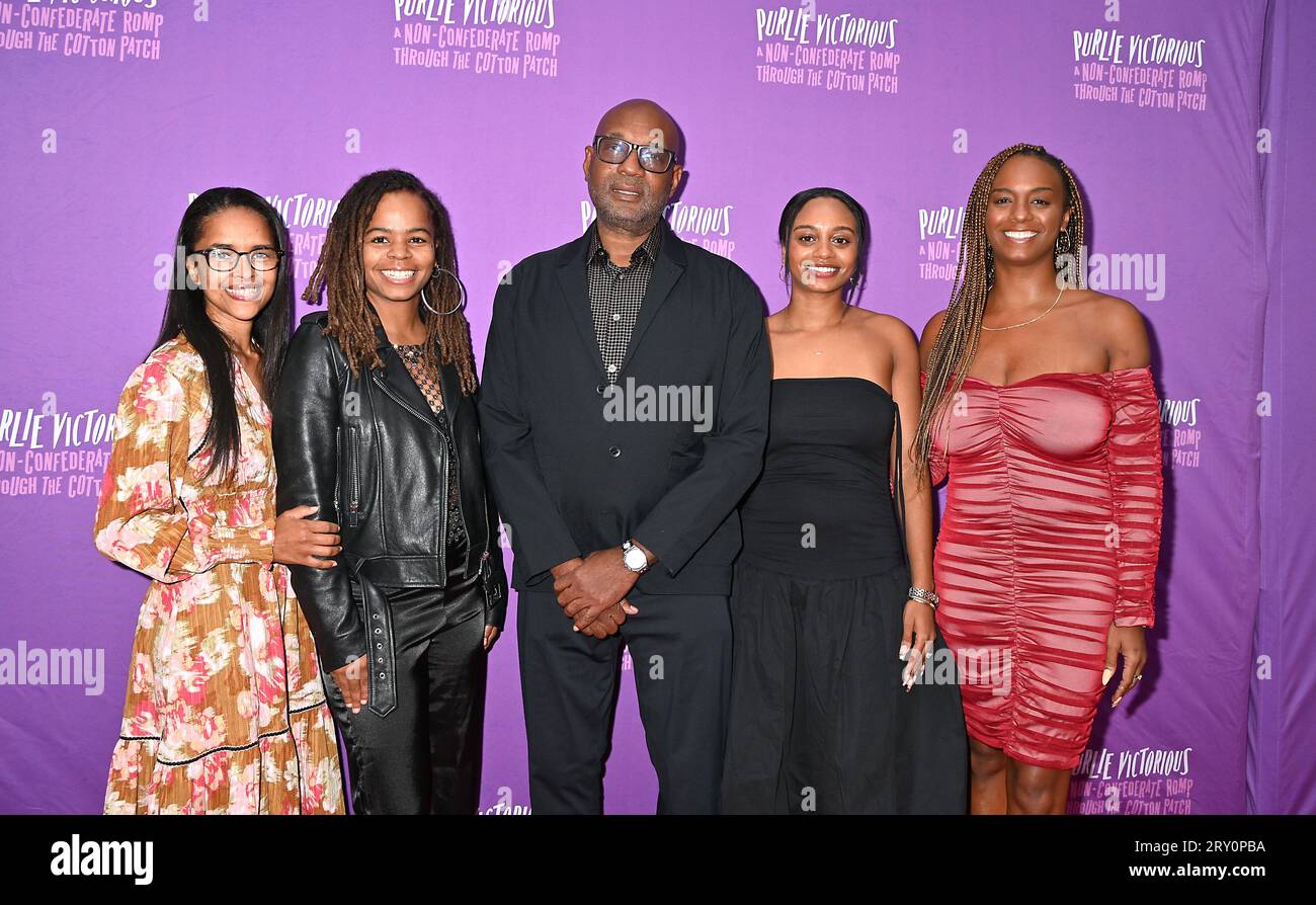 Romp family hi-res stock photography and images - Alamy