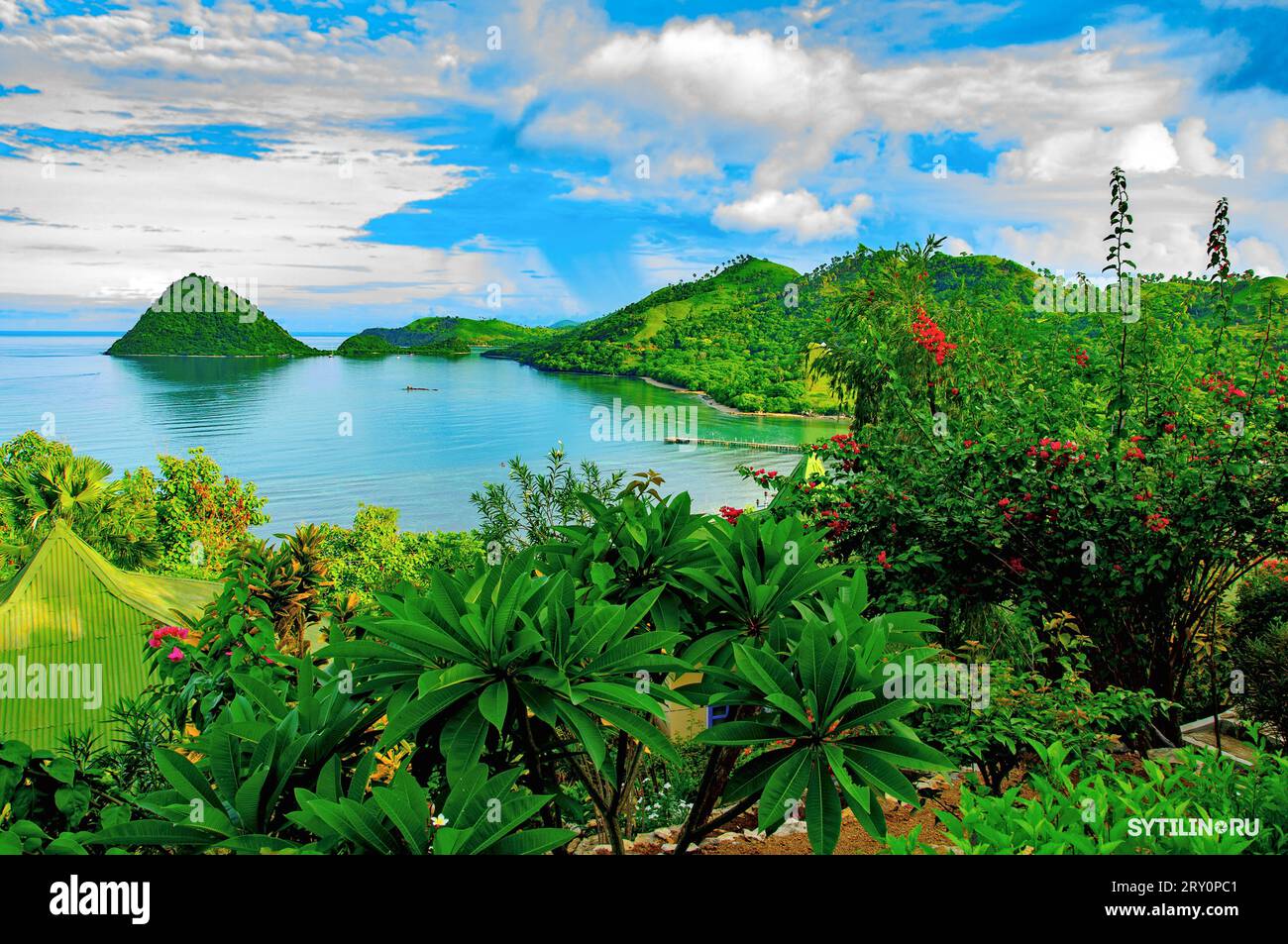 A delightful view of the sea from the hill of the island of Flores ...
