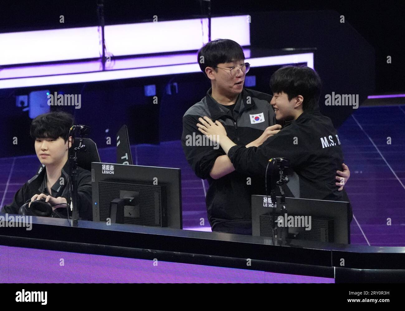 League of legends china hi-res stock photography and images - Alamy