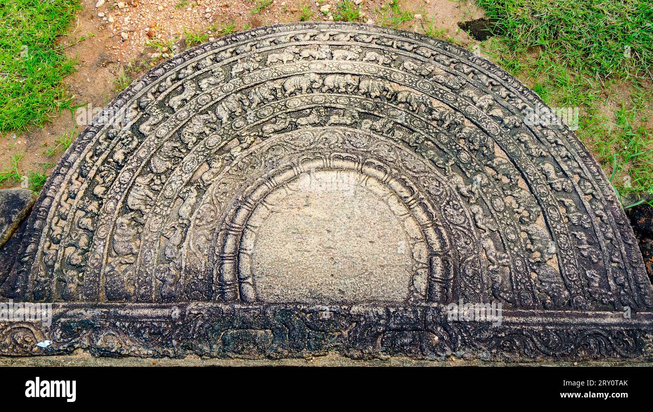 Moonstone sri lanka hi-res stock photography and images - Alamy