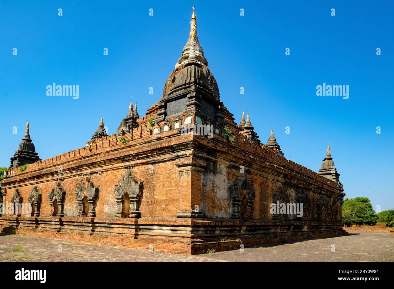 Naga myanmar hi-res stock photography and images - Alamy