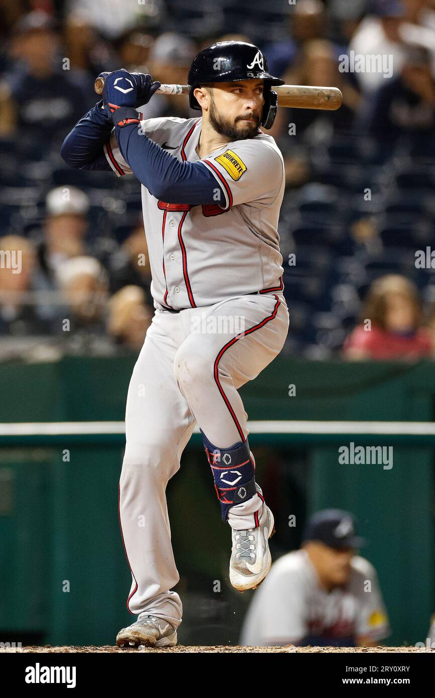 Atlanta Braves catcher Travis d'Arnaud (16) waits for a pitch during ...