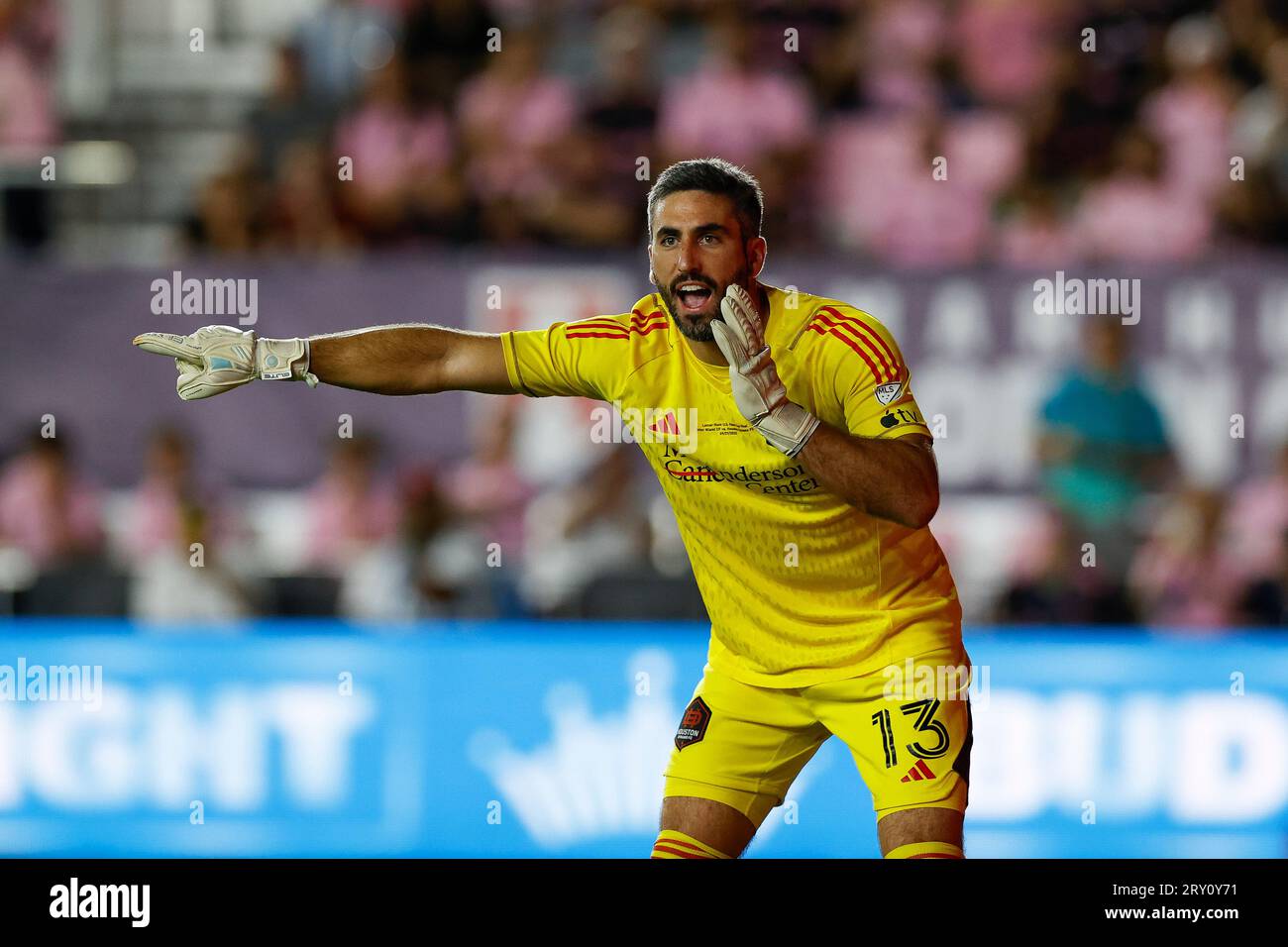 Houston Dynamo goalkeeper Andrew Tarbell (13) shouts directions in the ...