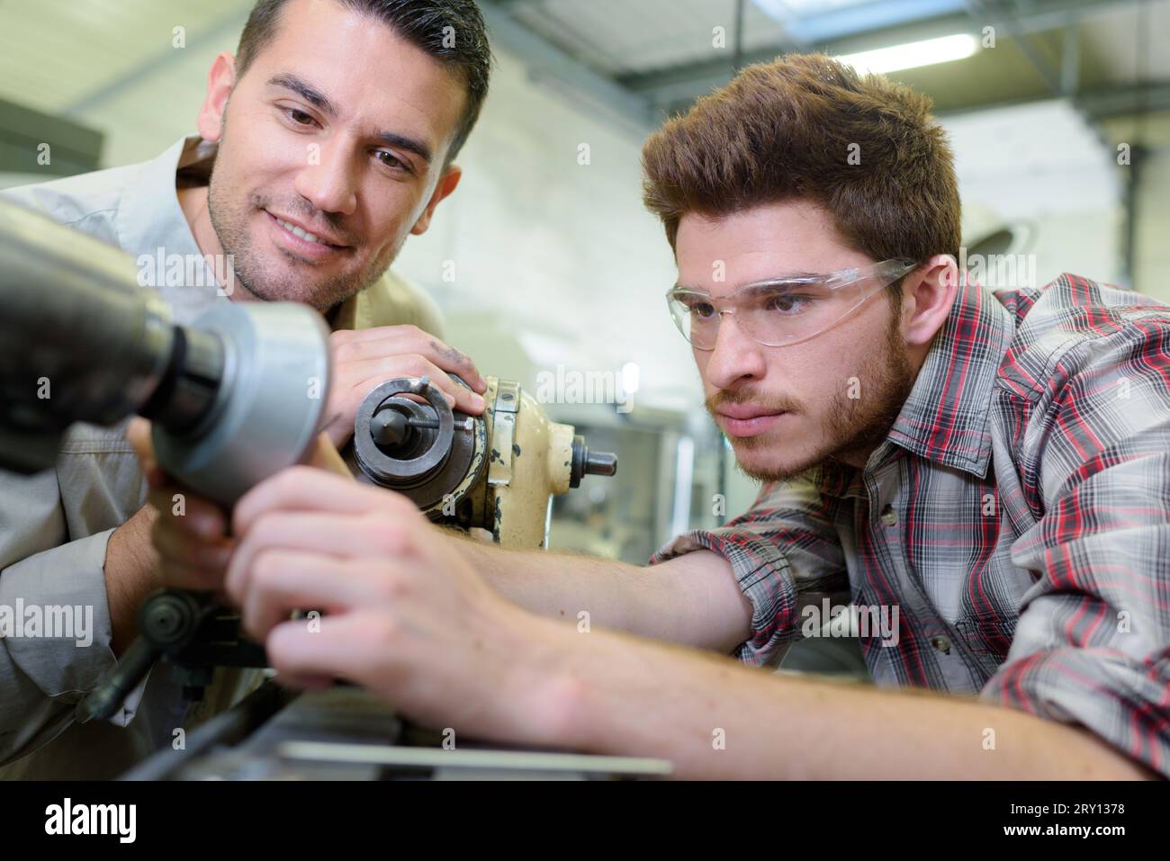 Engineering supervision hi-res stock photography and images - Alamy