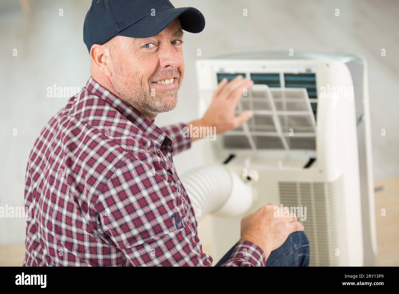 Maintaining grill hi-res stock photography and images - Alamy