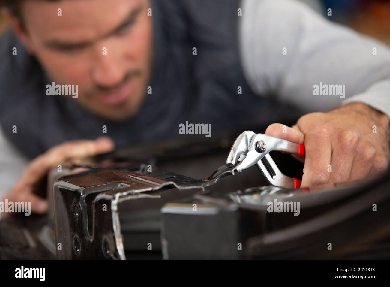 Fitting car door hi-res stock photography and images - Alamy