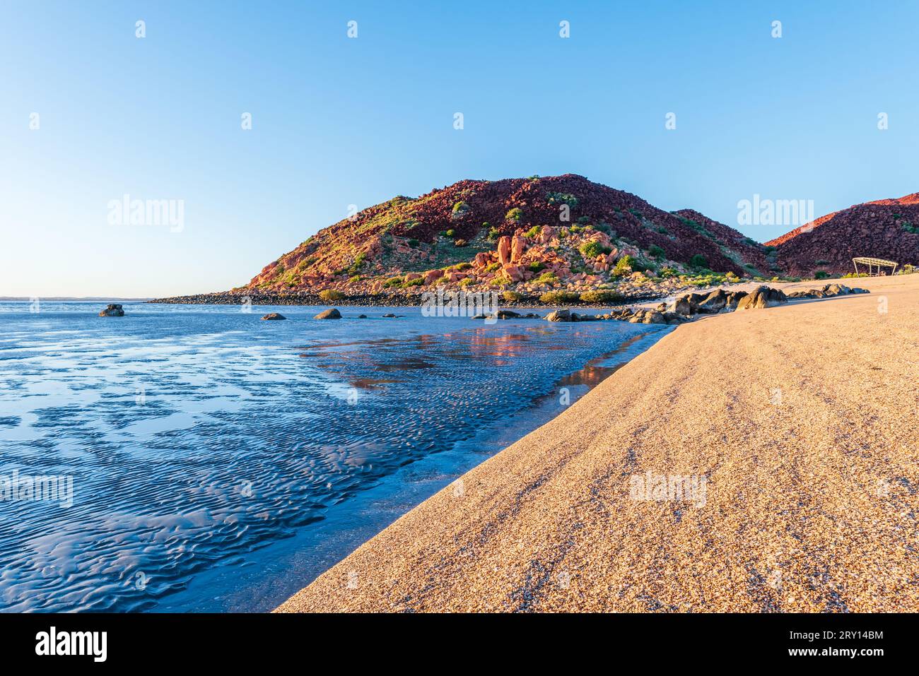 Hearson Cove at low tide and sunrise in between Karratha and Dampier in ...