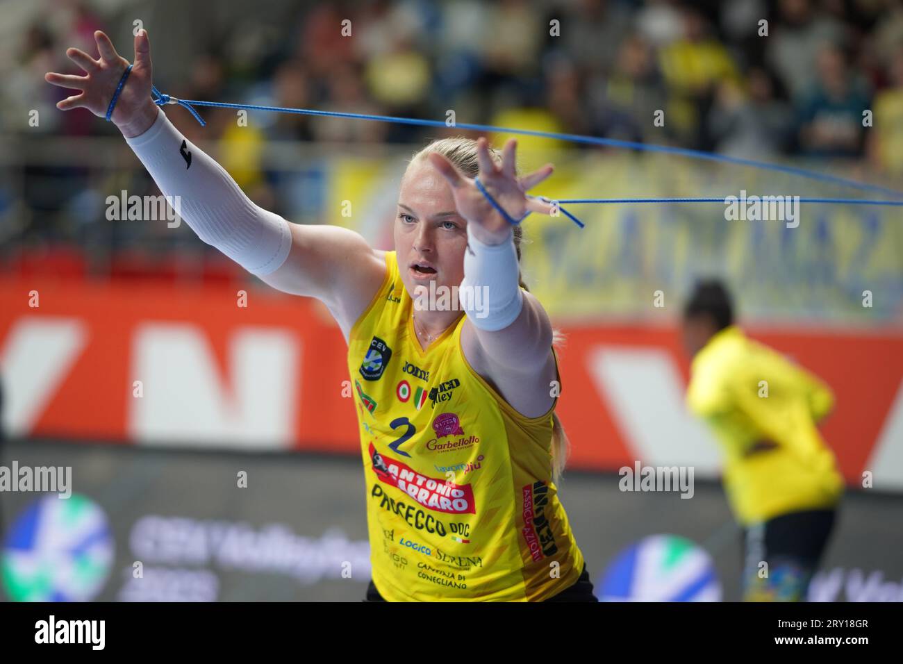 ISTANBUL, TURKIYE - MARCH 16, 2023: Kathryn Plummer warming up before ...