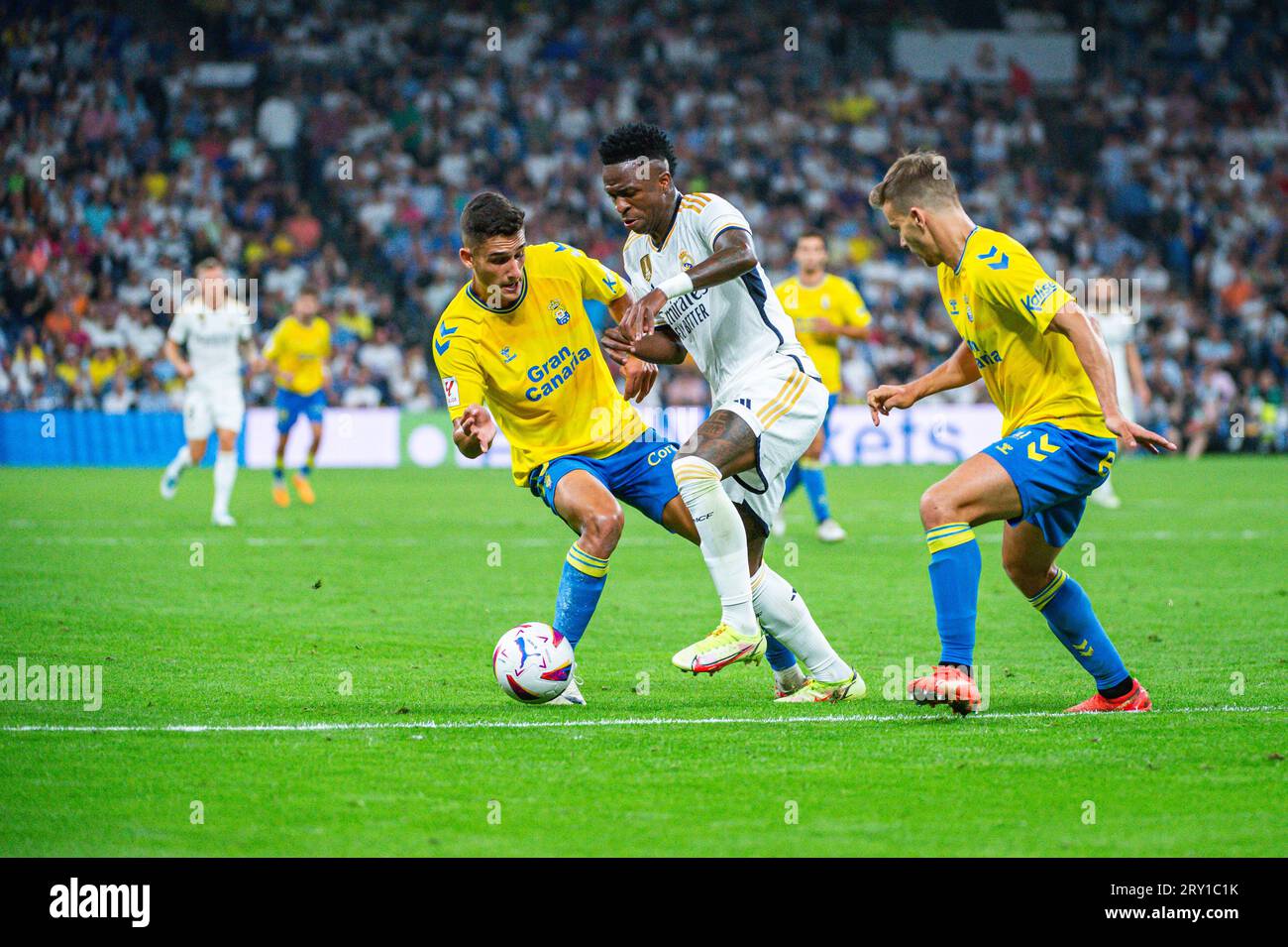 Vinicius Junior (Real Madrid) (C) in action against Maximo Perrone (Las ...