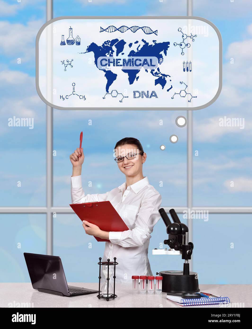 Woman scientist dna hi-res stock photography and images - Alamy