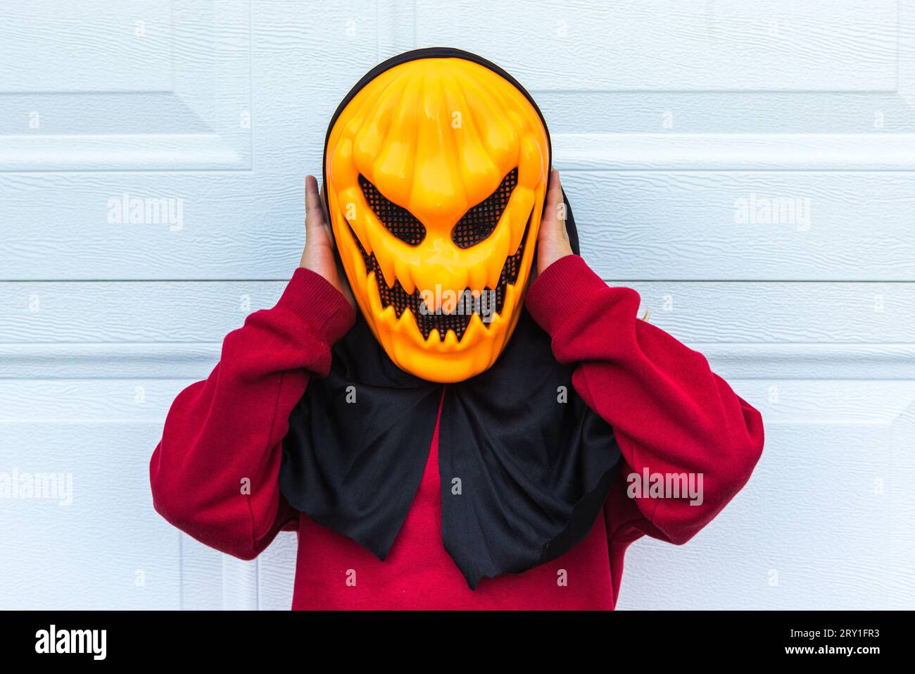 Scary child mask hi-res stock photography and images - Alamy
