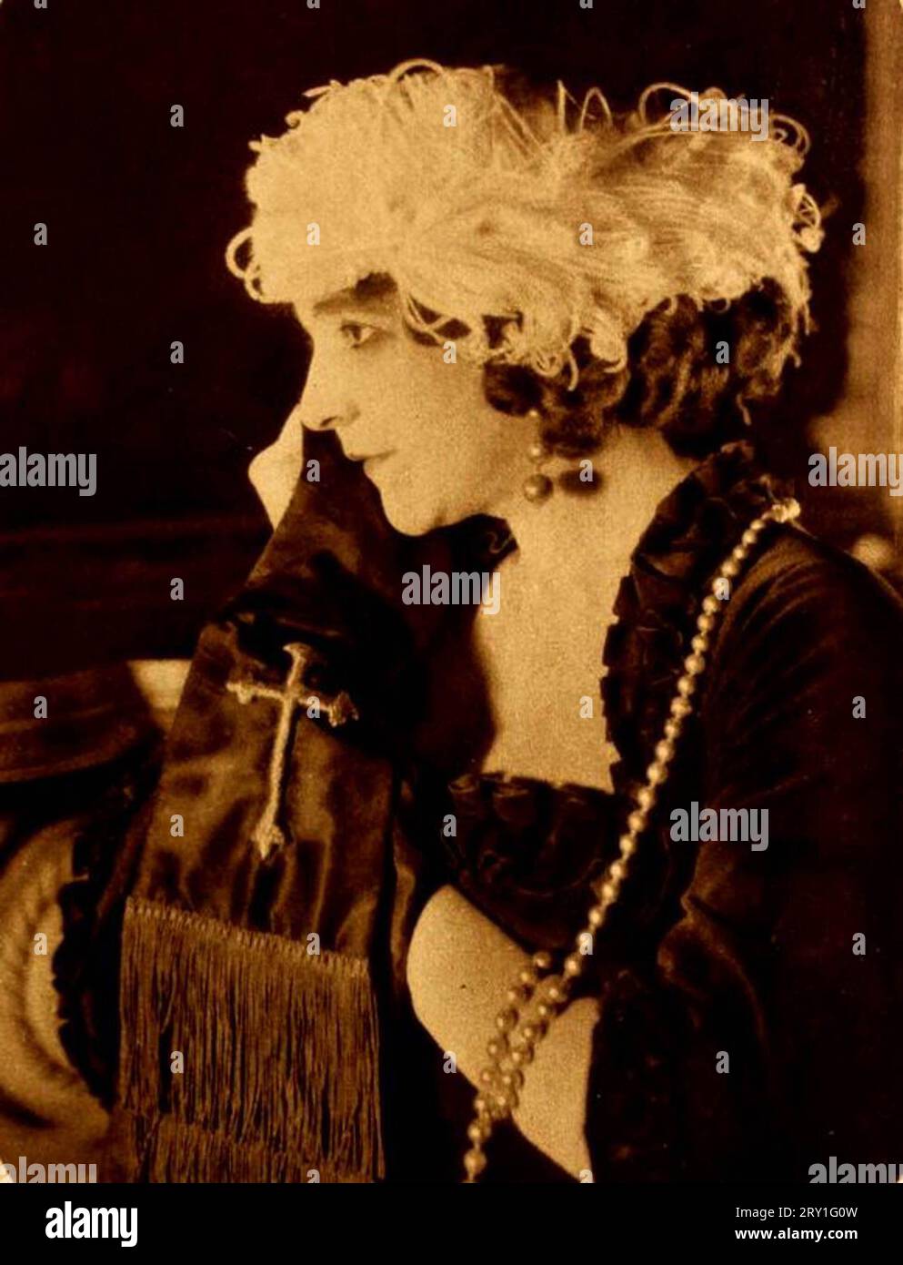 American actress doris keane hi-res stock photography and images - Alamy