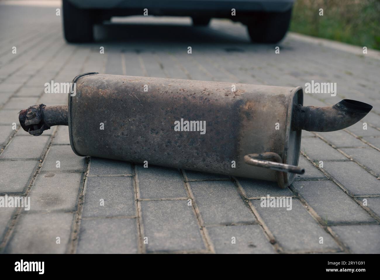 Old rusty engine lying hi-res stock photography and images - Alamy