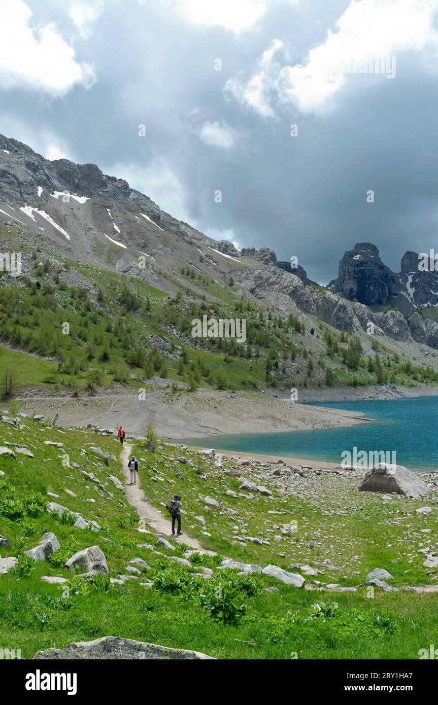 Lac d'Allos, 2220 m, largest natural high-altitude lake in Europe ...