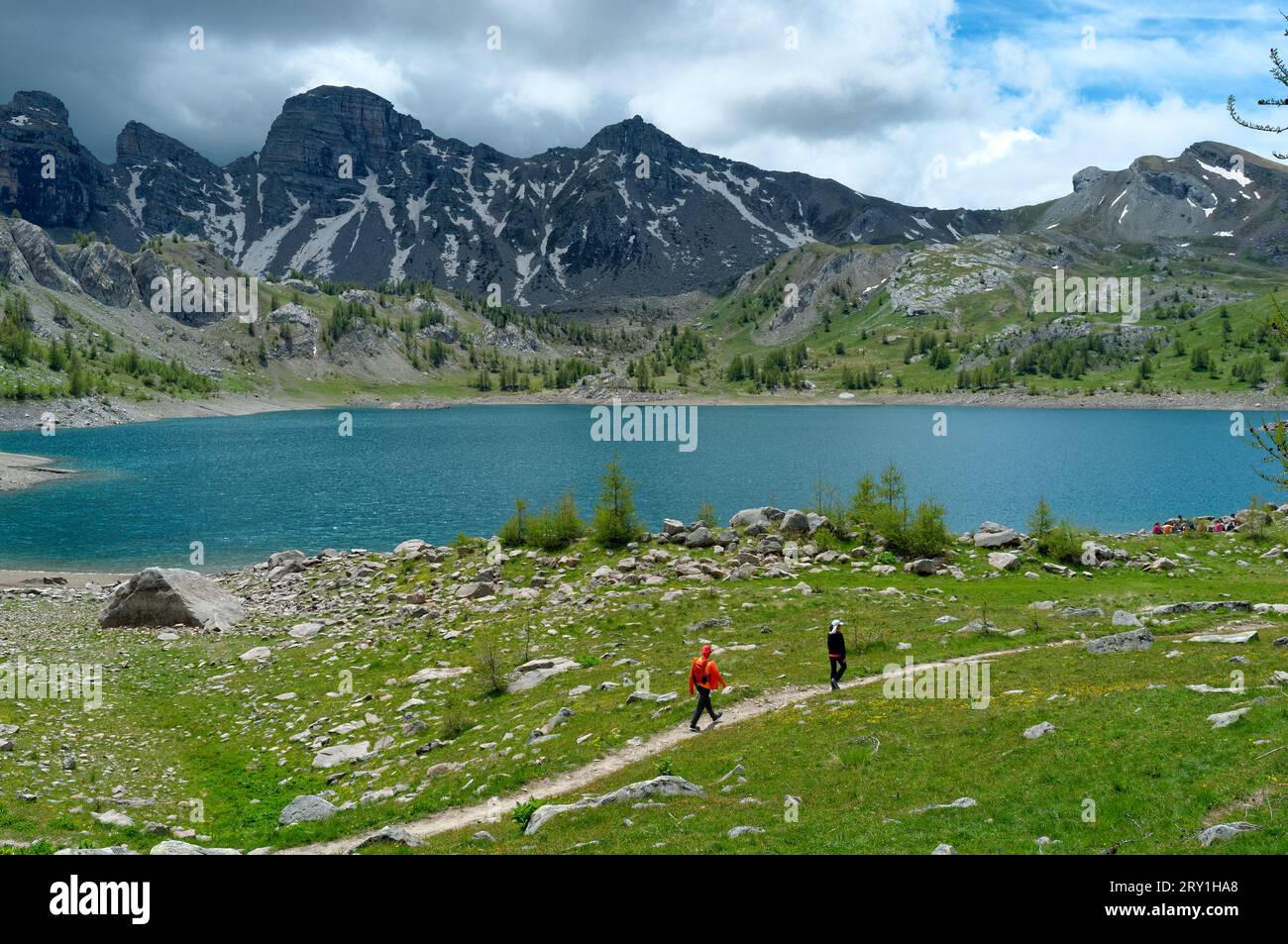 Lac d'Allos, 2220 m, largest natural high-altitude lake in Europe ...