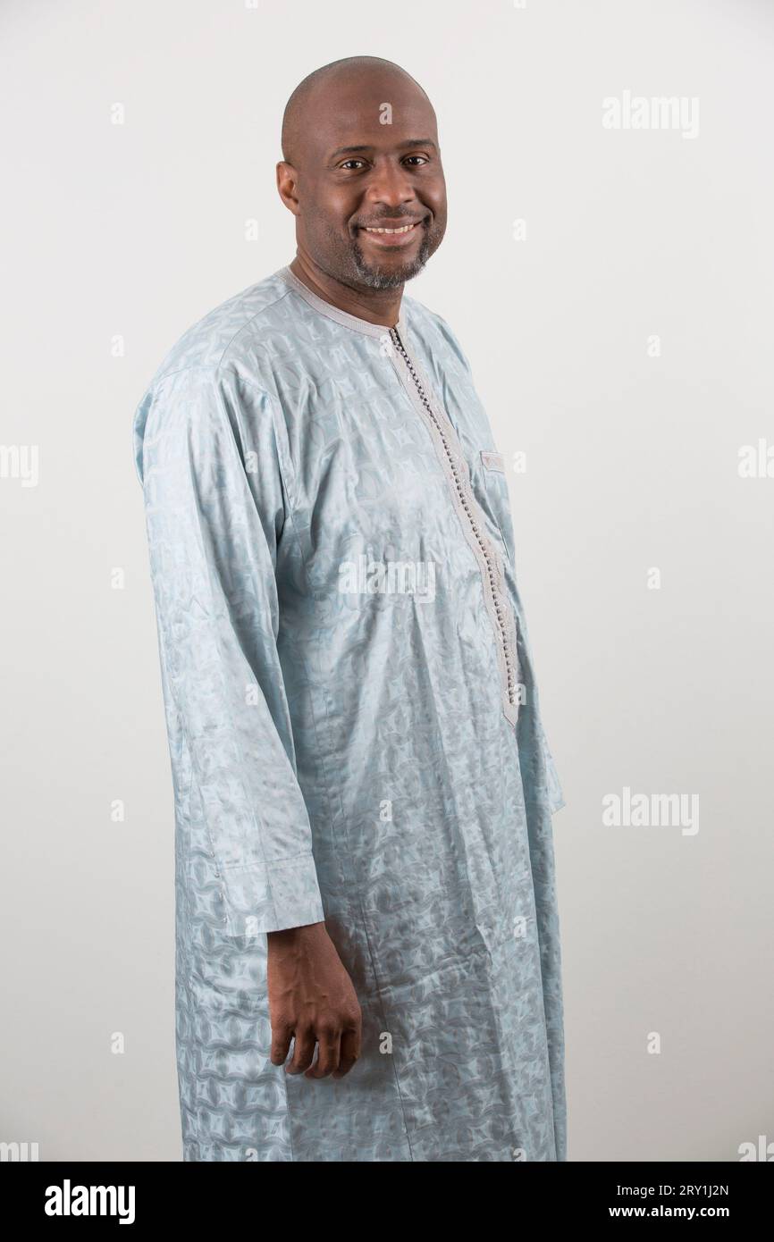 Mali traditional clothes hi-res stock photography and images - Alamy