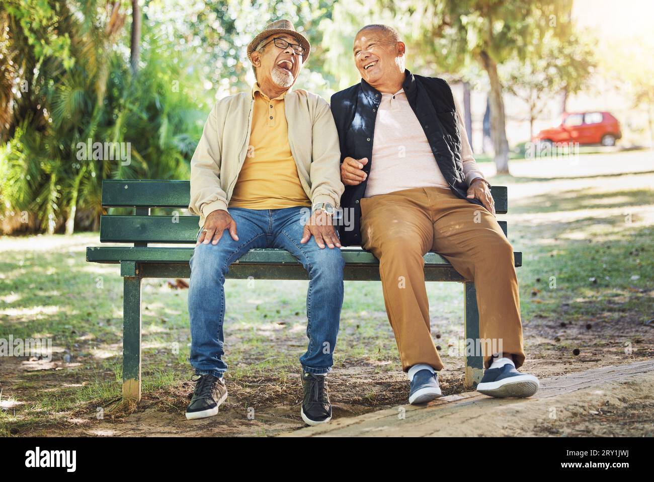Funny old people bench hi-res stock photography and images - Alamy