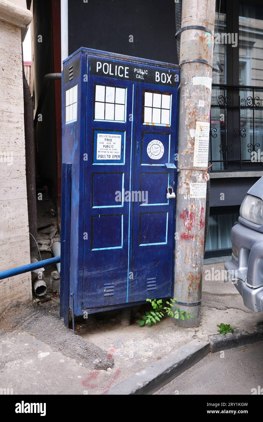 Old dr who style police box hi-res stock photography and images - Alamy