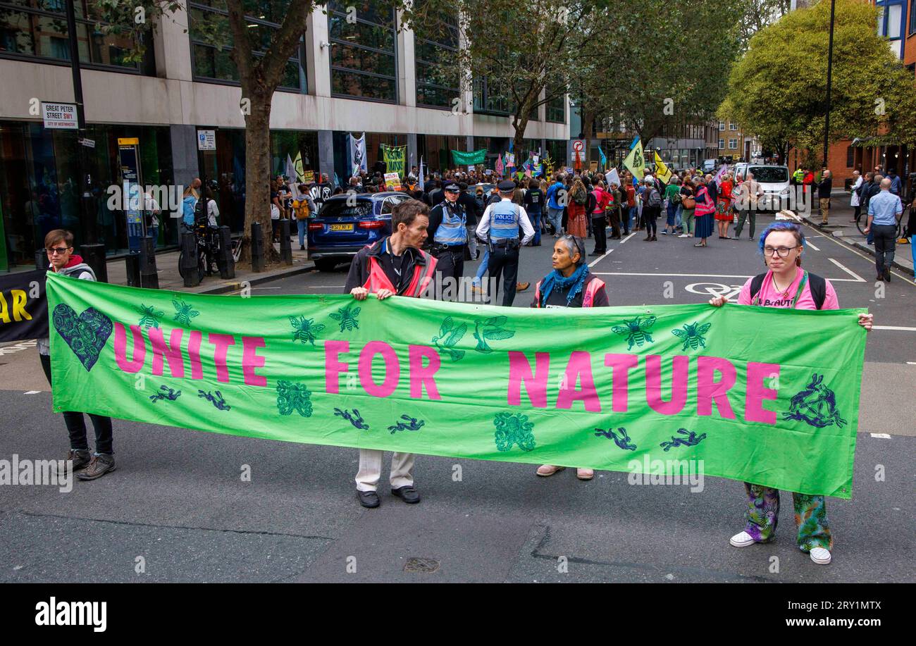 London, UK 28 Sept 2023 Environmentalists and scientists demonstrate ...