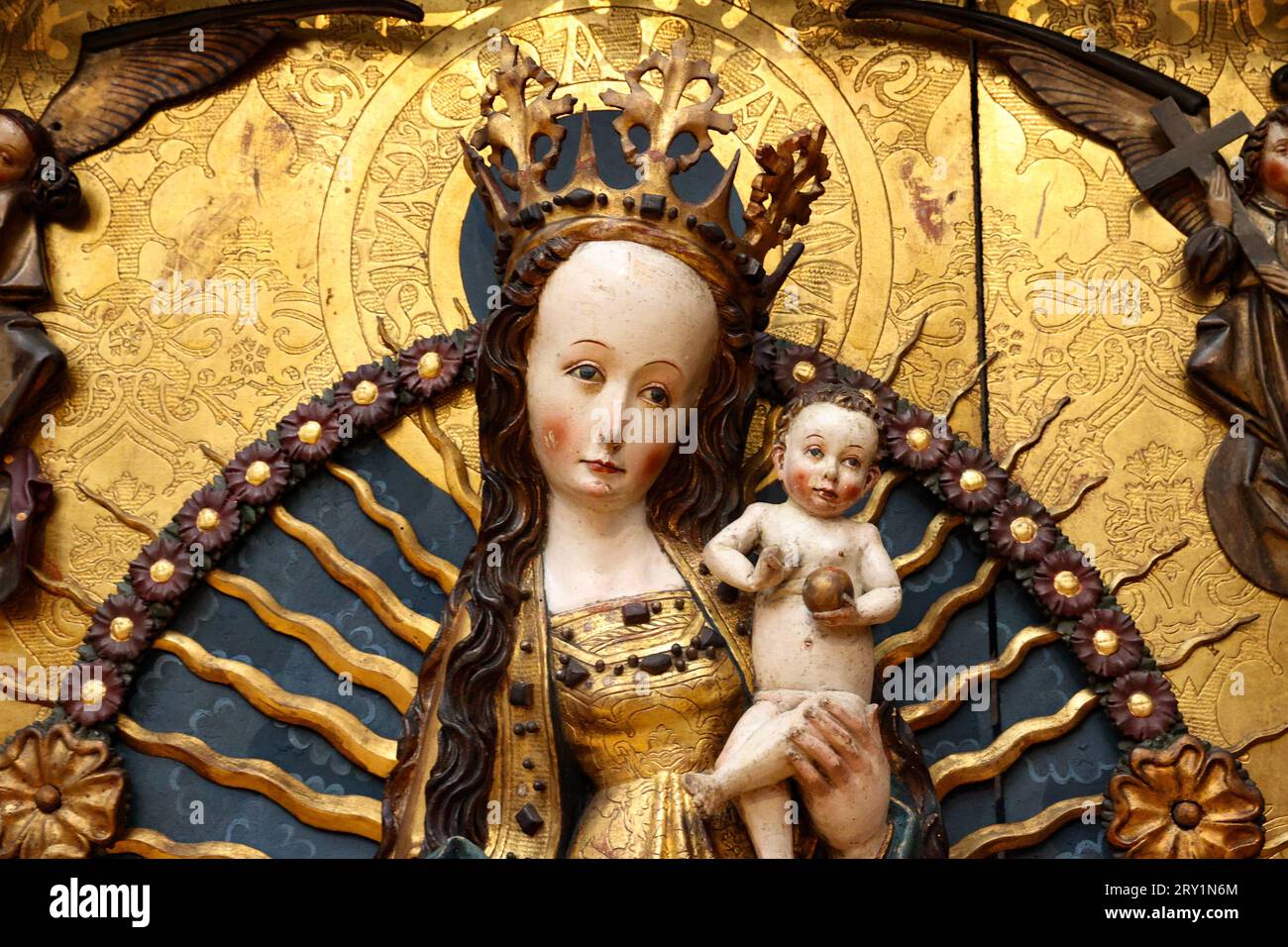 Altar spaces hi-res stock photography and images - Alamy