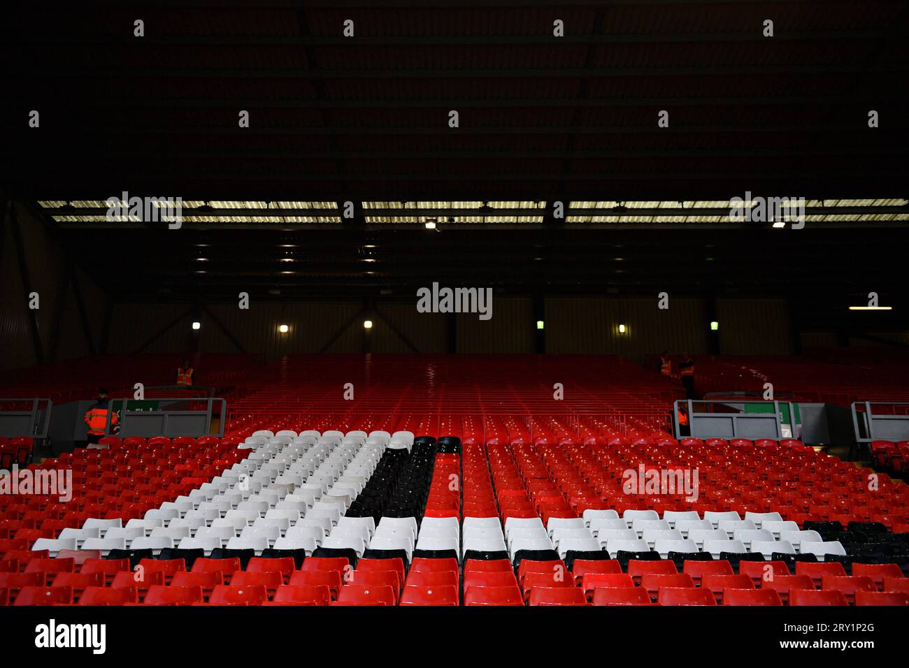 Inside anfield hi-res stock photography and images - Alamy