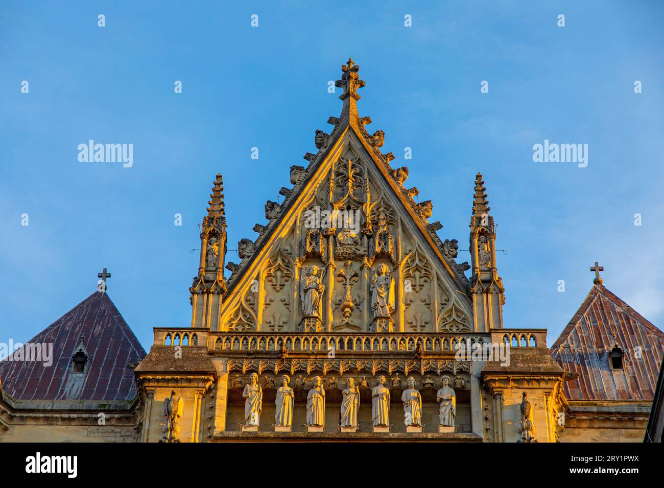 Europe, France, Grand-Est, Reims. Reims Cathedral of Notre Dame Stock ...