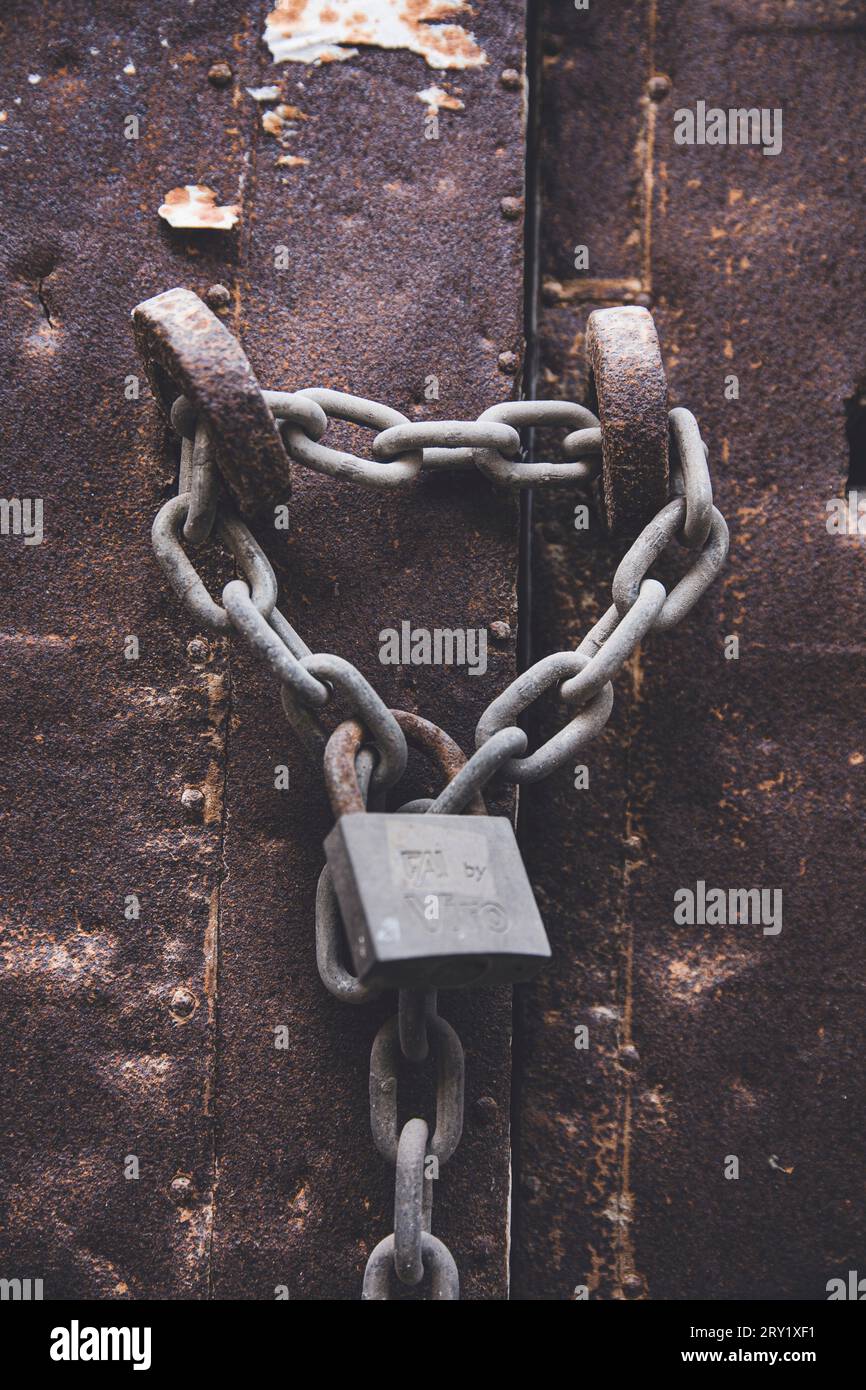 Lock still on door hi-res stock photography and images - Alamy