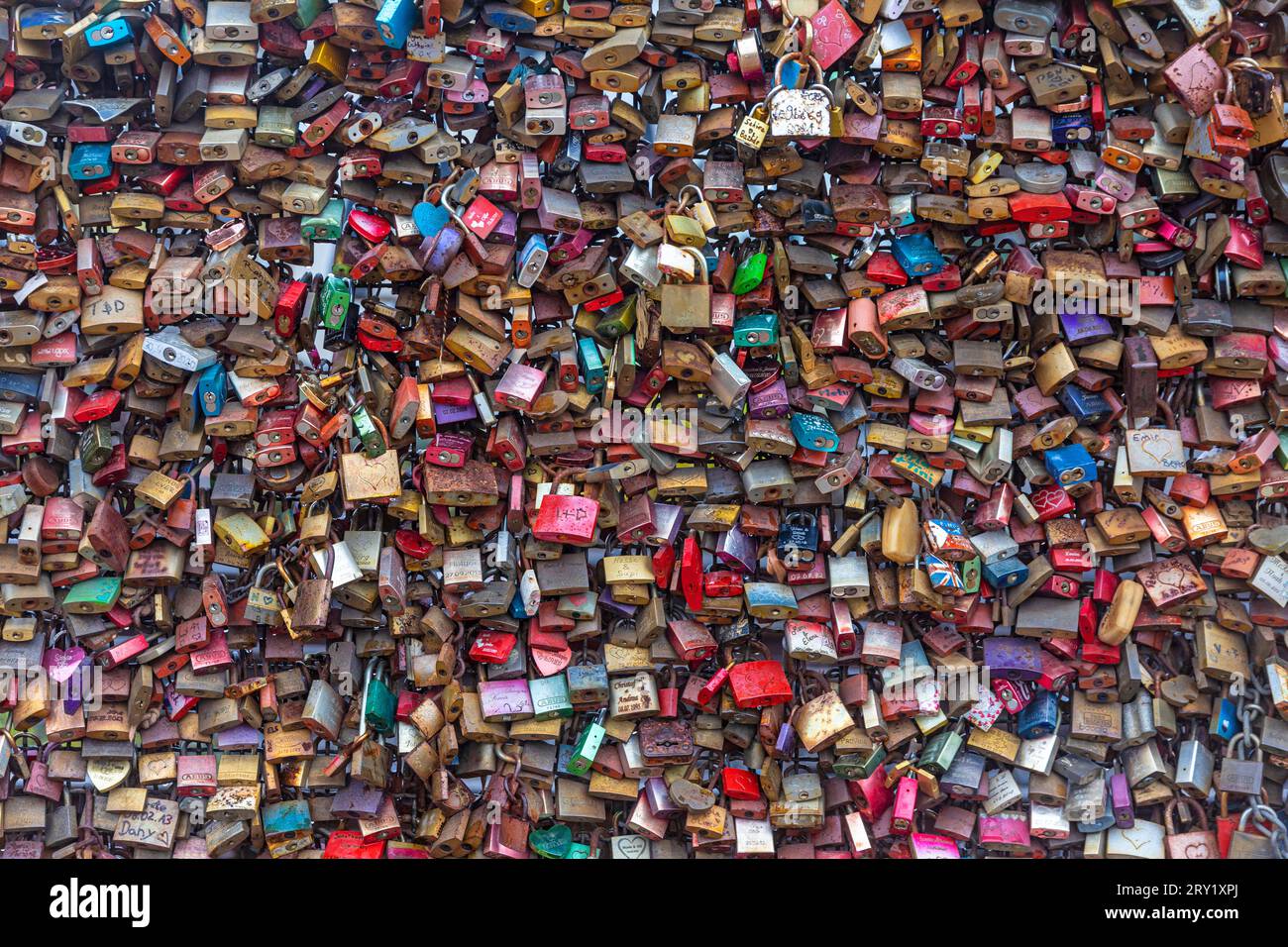 Germany, Cologne. padlock, Hohenzollern bridge Stock Photo - Alamy