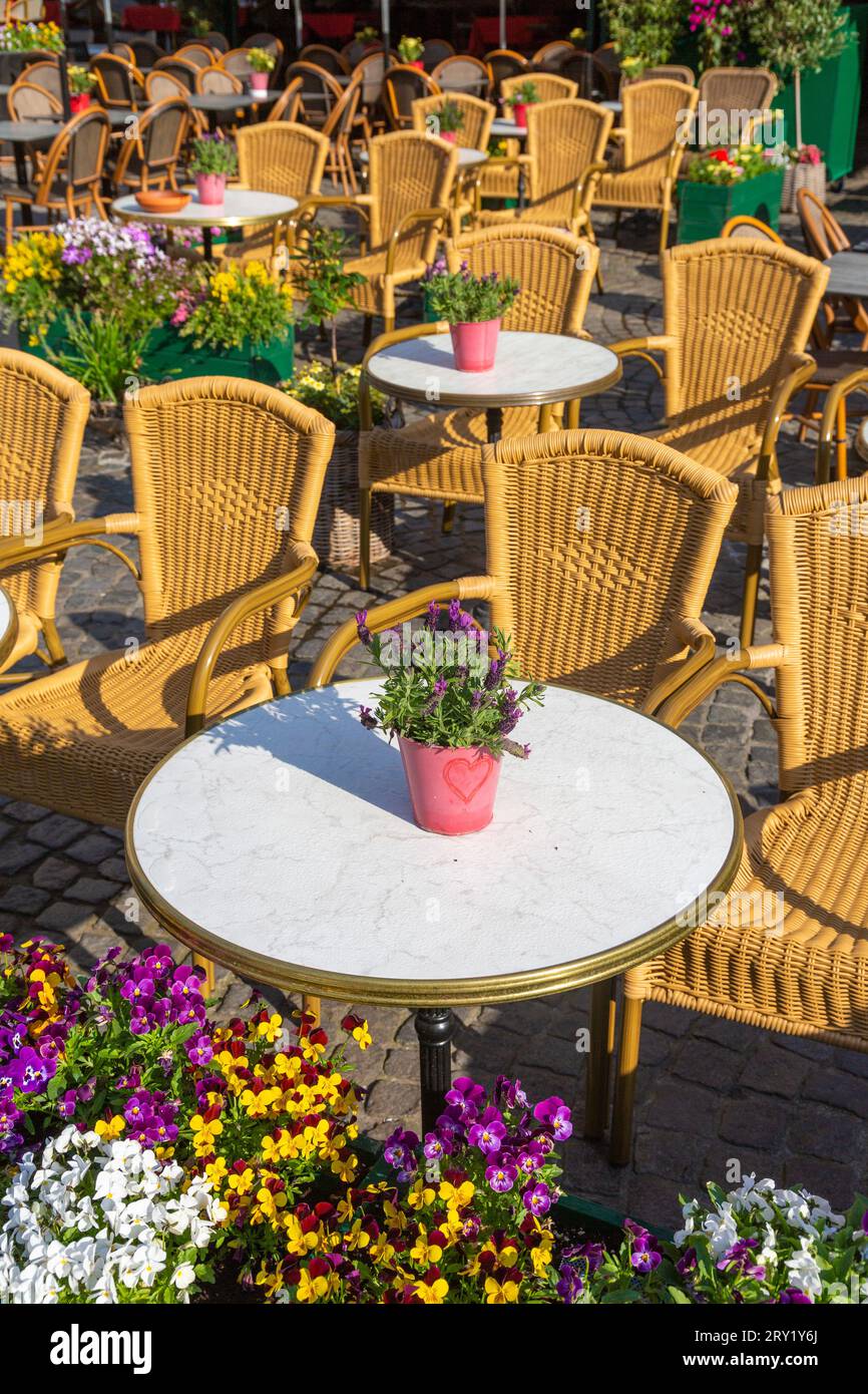 Empty tables restaurant terrace hi-res stock photography and images - Alamy