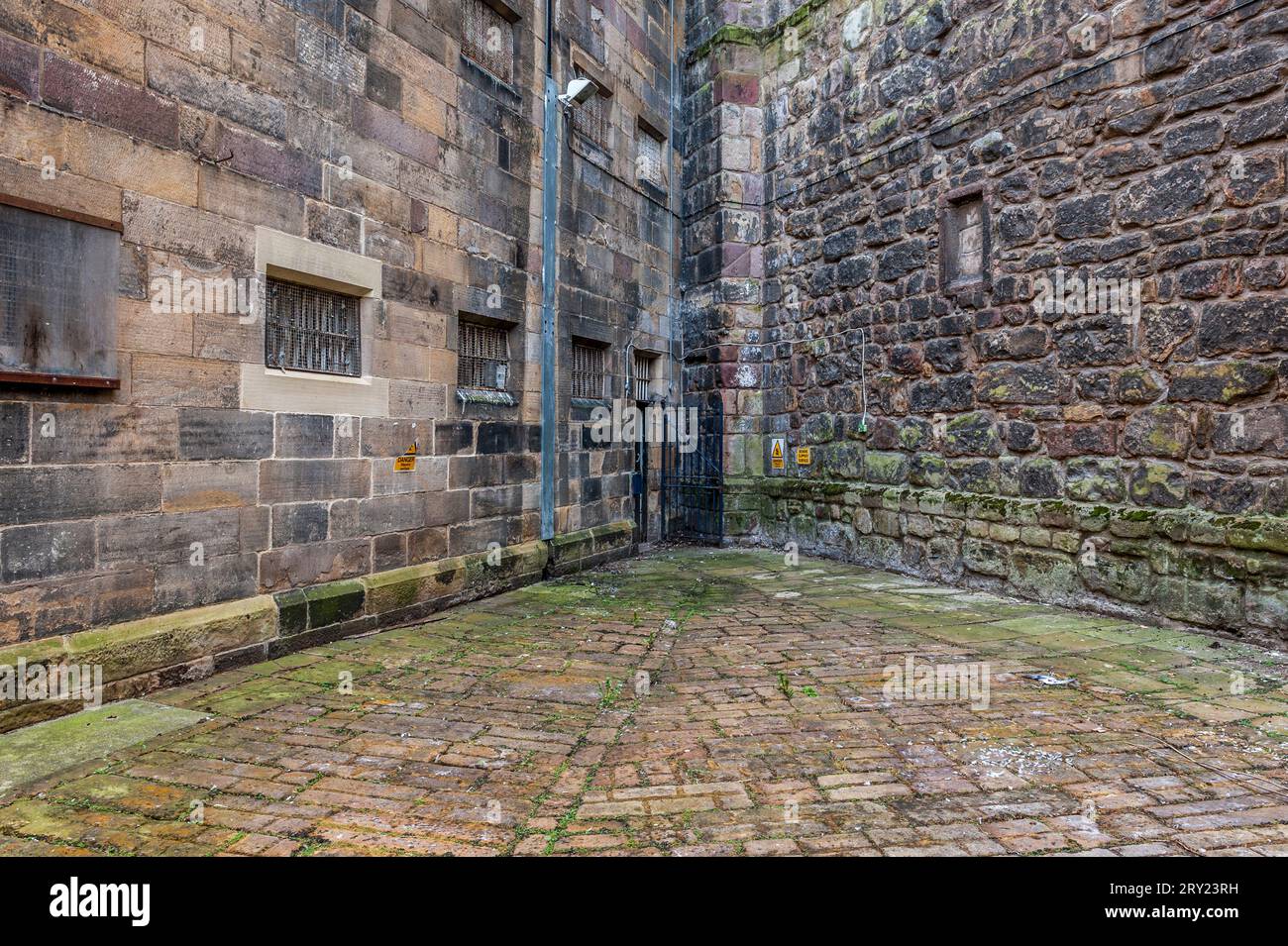 In the old prison of Lancaster Castle, Lancashire. The Execution Yard ...
