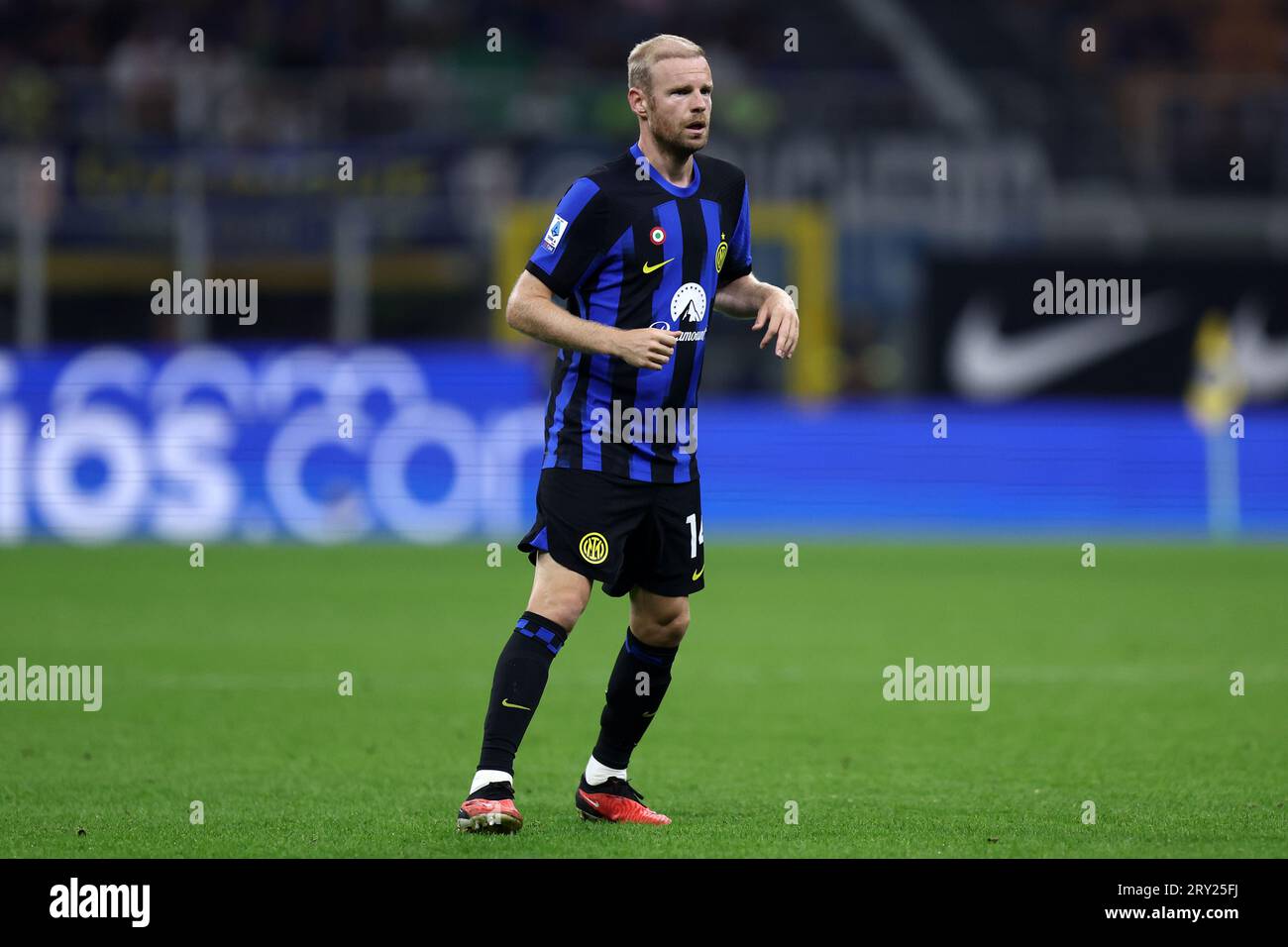 Davy Klaassen of Fc Internazionale looks on during the Serie A match ...