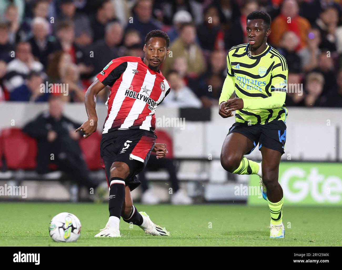 Ethan pinnock arsenal hi-res stock photography and images - Alamy