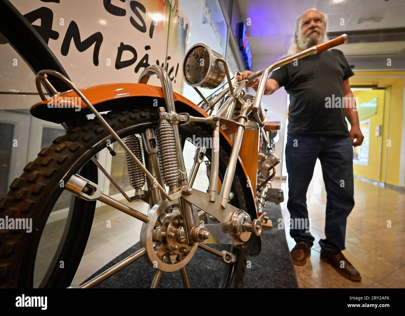 Probably the only working steam motorcycle in Europe made by Ladislav ...