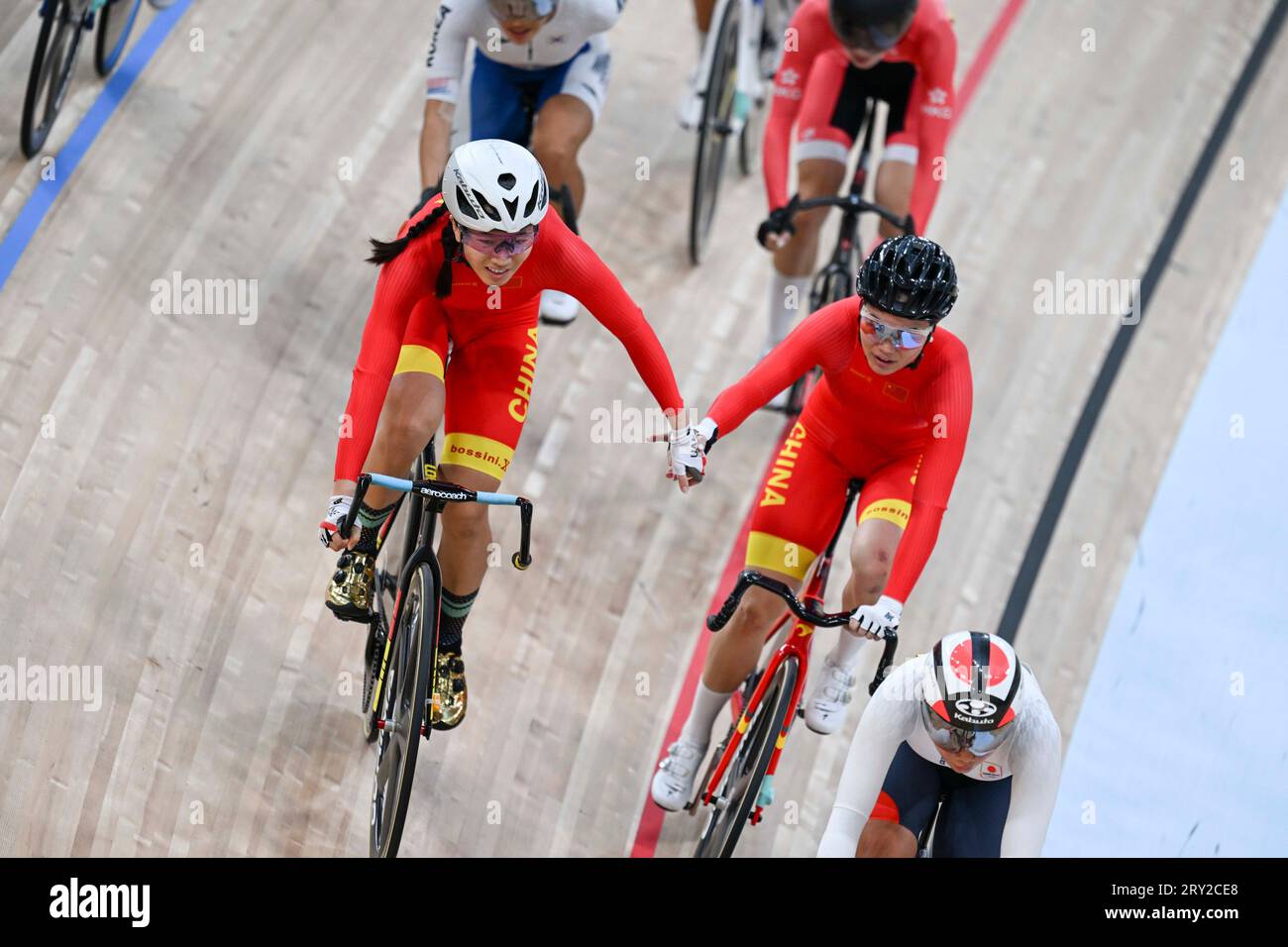 Hangzhou, China's Zhejiang Province. 28th Sep, 2023. Zhang Hongjie (L ...