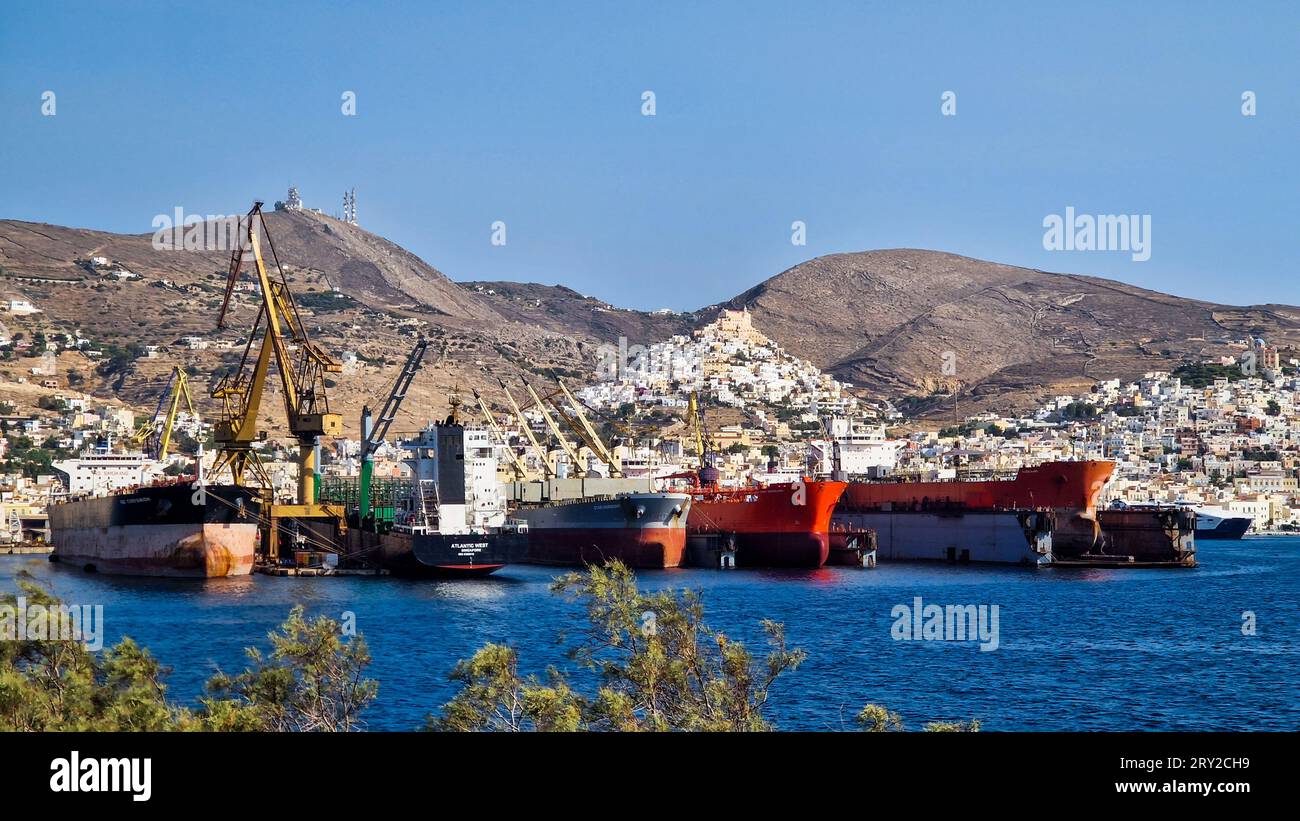 Onex neorion shipyard hi-res stock photography and images - Alamy