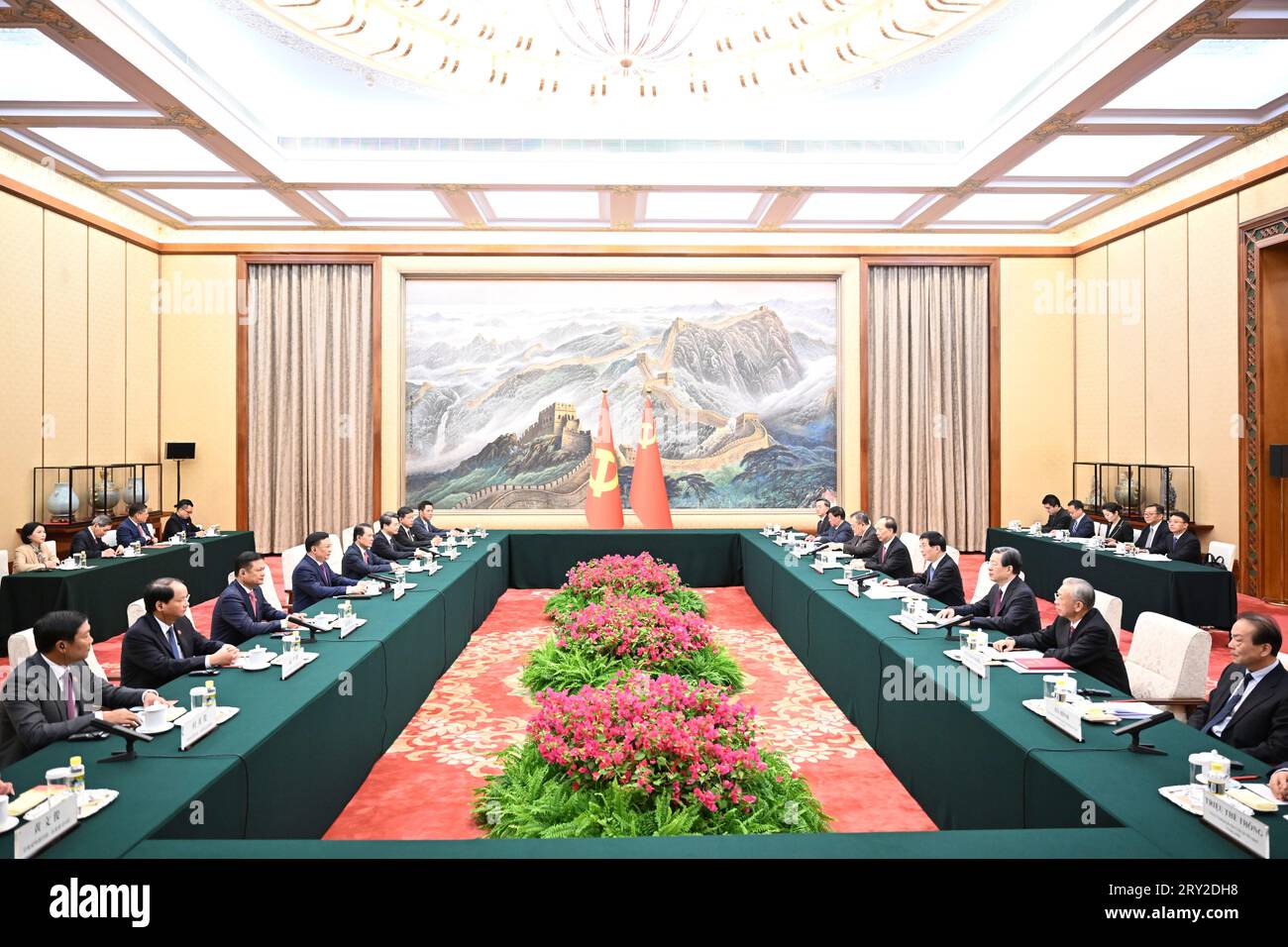 Member of the politburo of china hi-res stock photography and images ...