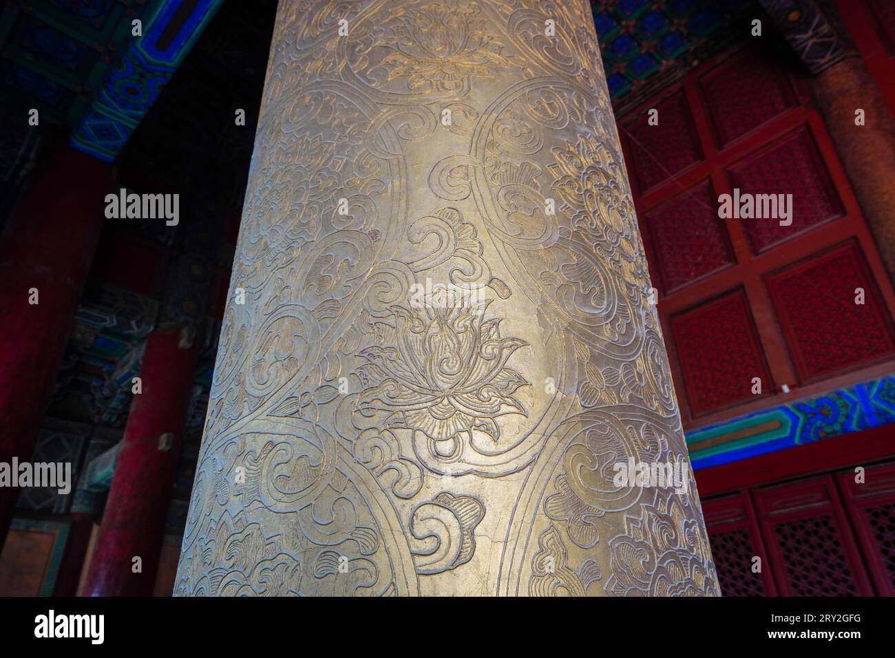 The patterns on the columns are in the Eastern Tombs of the Qing ...