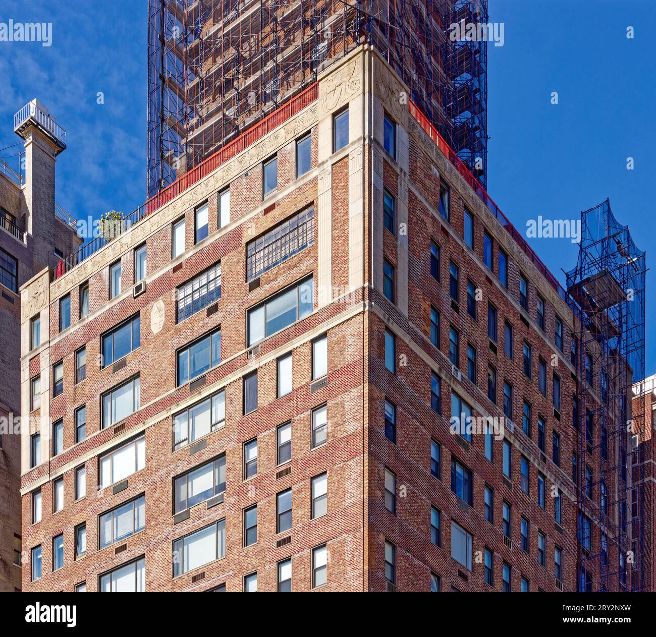 Emery Roth designed 130 East End Avenue in Yorkville, Manhattan with an ...