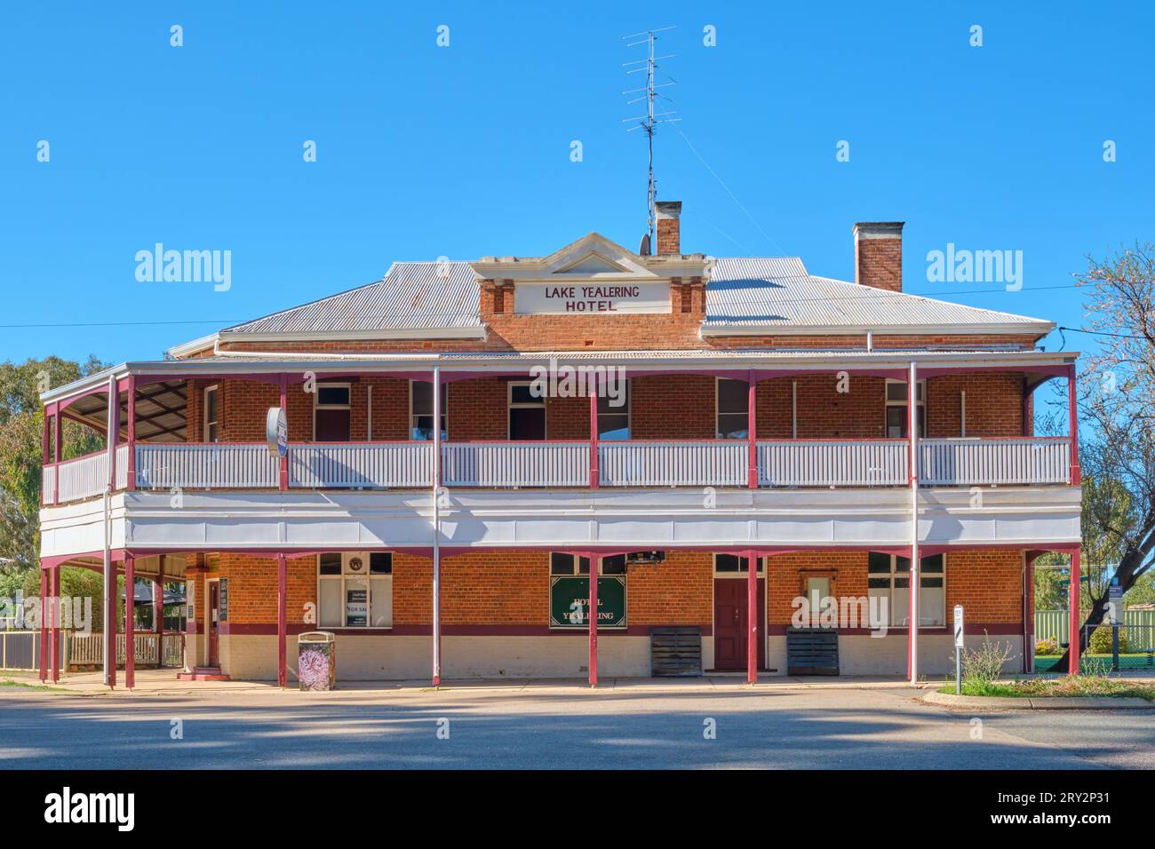 Yealering Hotel, an Australian country pub in the town of Yealering in ...