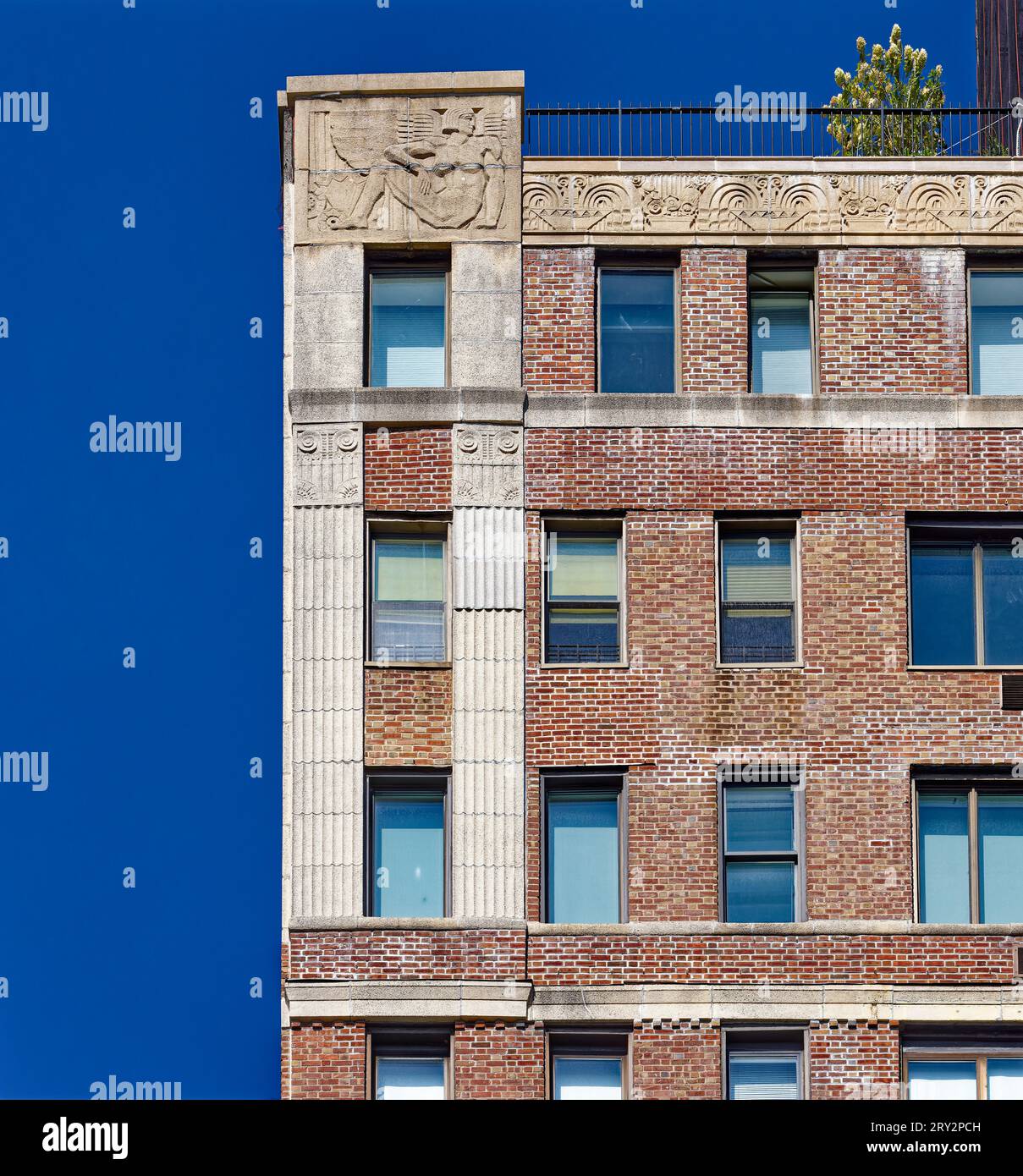 Motif parapet hi-res stock photography and images - Alamy