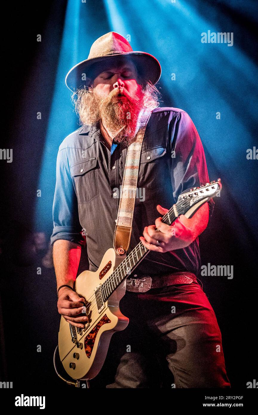Robert harvey the music hi-res stock photography and images - Alamy