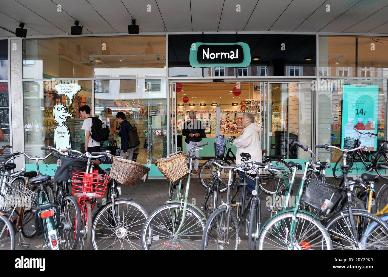 Copenhagen/Denmark/28 September 2023/.People pass by Normal store in ...