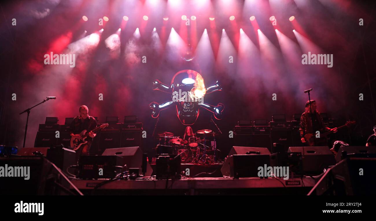 Konzert der schweizerischen Hard-Rock-Band Krokus am Riverside Festival ...